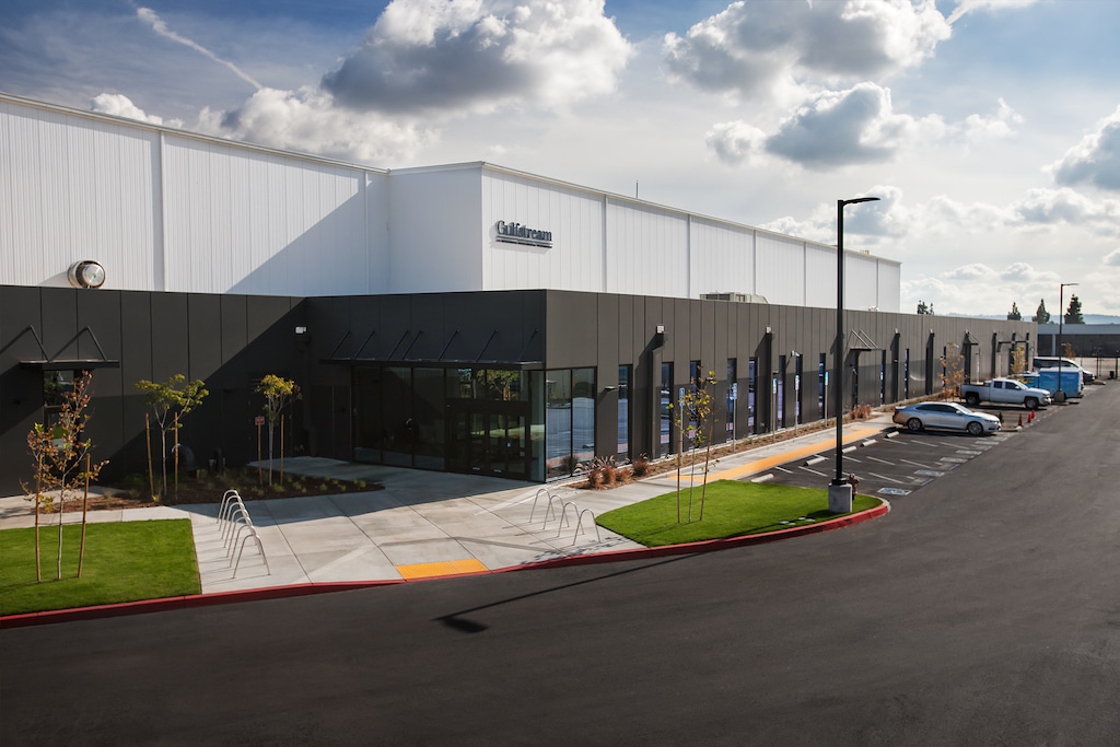 Gulfstream Opens New MRO at Van Nuys Airport | Aviation International News