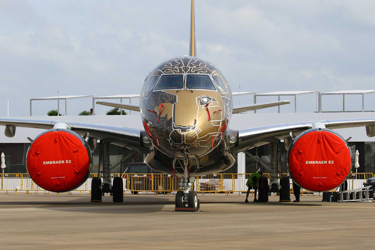 Embraer E195-E2 Debuts in Singapore | Aviation International News