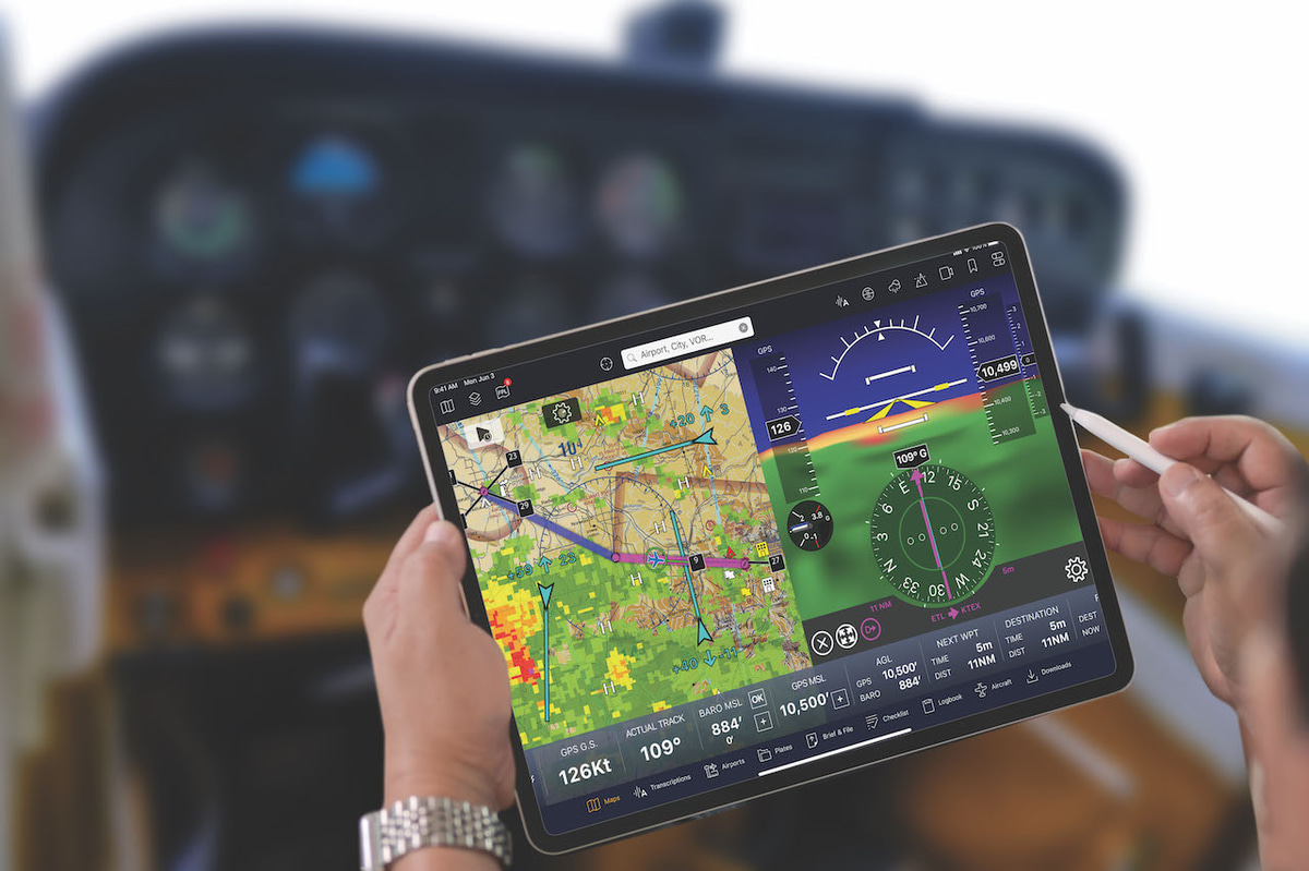 Appareo Unveils Stratus Insight EFB App | Aviation International News