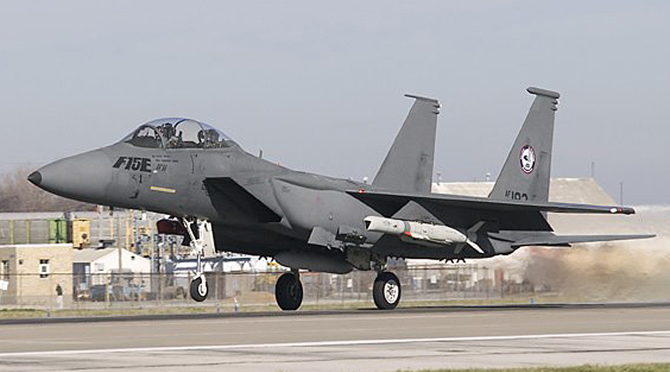 Boeing Lands Major Missile Contracts | Aviation International News