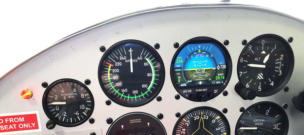 FAA Certifies AV-30-C Multi-mode Instrument | Aviation International News