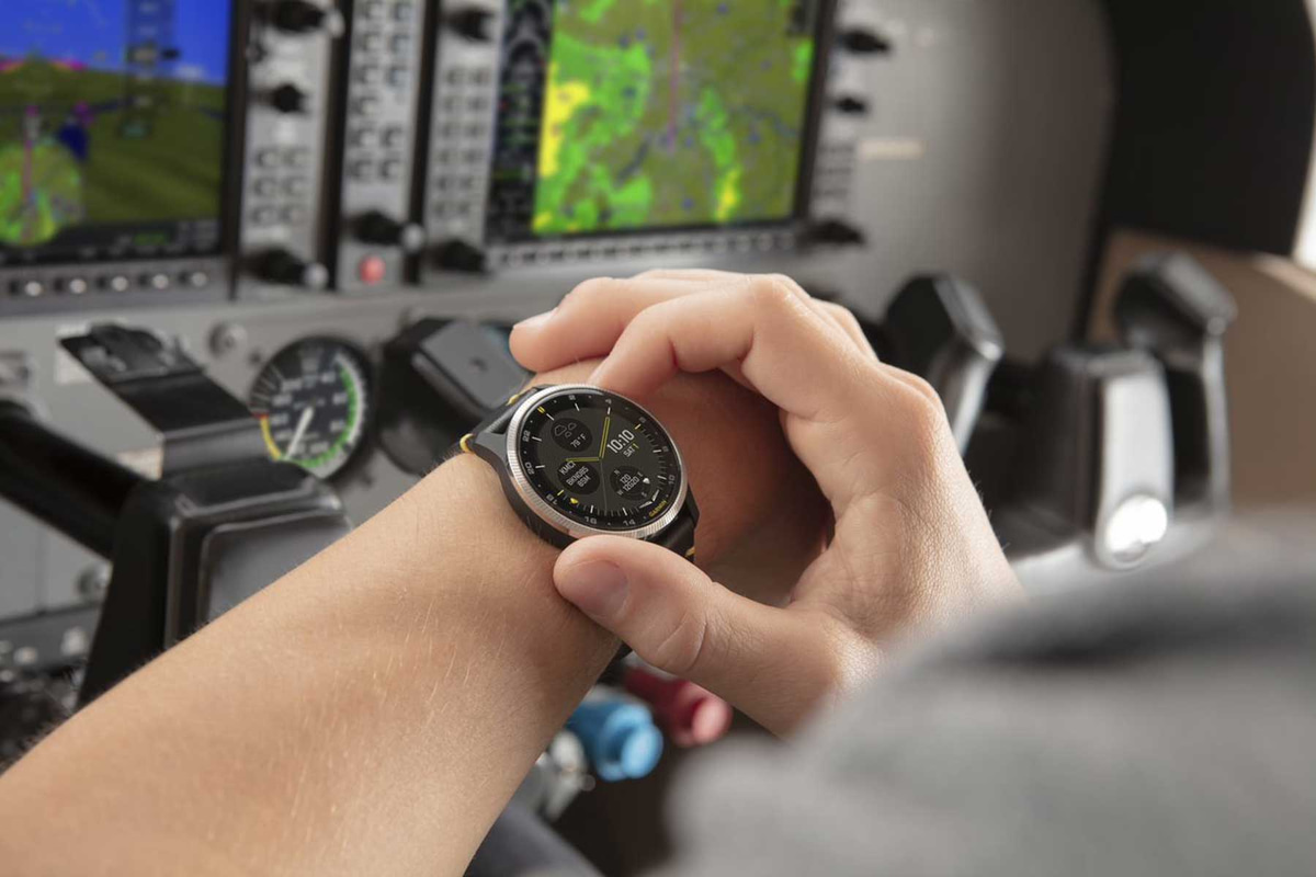 Garmin Unveils D2 Air Aviation Smartwatch | Aviation International News
