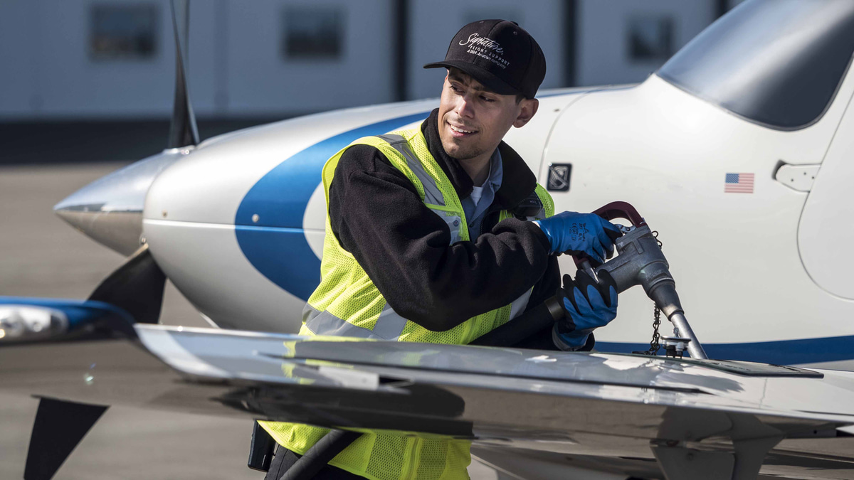 Report Targets Means To Reduce Leaded Avgas | Aviation International News