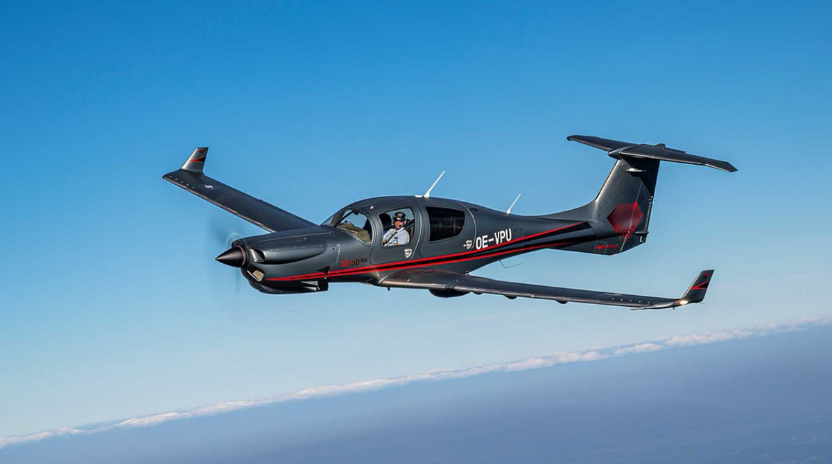 Diamond Debuts DA50 RG Single at AirVenture | Aviation International News