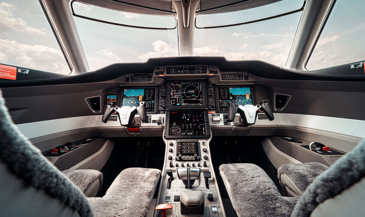 Pilatus Refines PC-24 with New Cabin, Avionics Features | Aviation ...