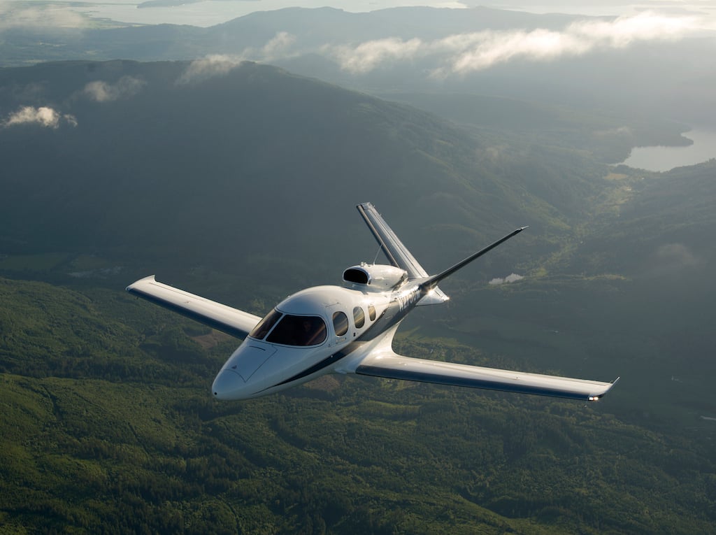 Hands On: Cirrus G2+ Vision Jet | Aviation International News