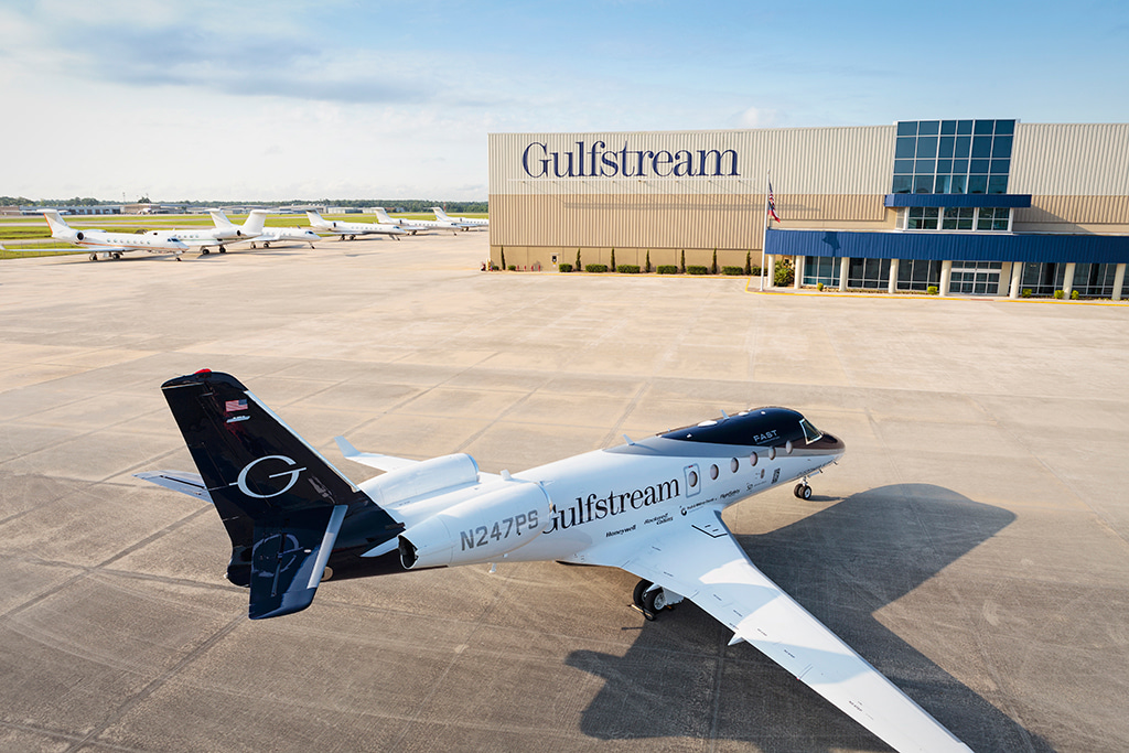 Gulfstream Continues Service Center Expansion | Aviation International News