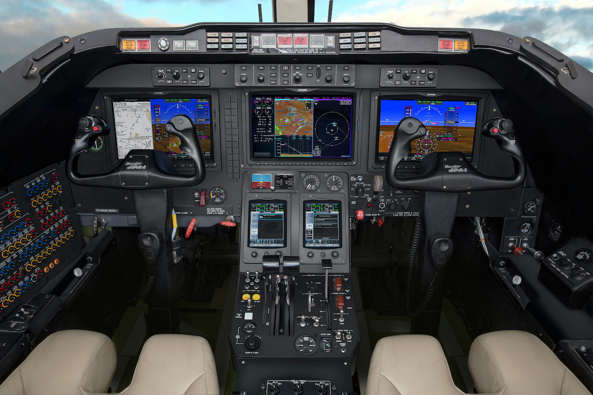 Garmin Upgrades G5000 for Beechjet 400A/Hawker 400XP | Aviation ...