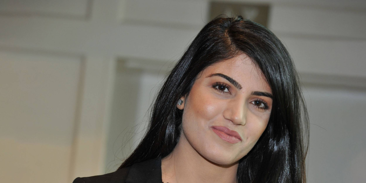 Afghan Pilot Niloofar Rahmani Inspires at WAI | Aviation International News