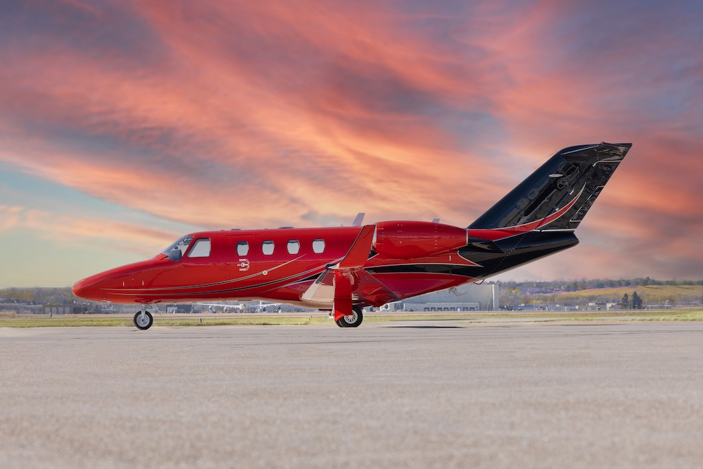 Duncan Delivers 'Flashy' Red Cessna CitationJet | Aviation ...