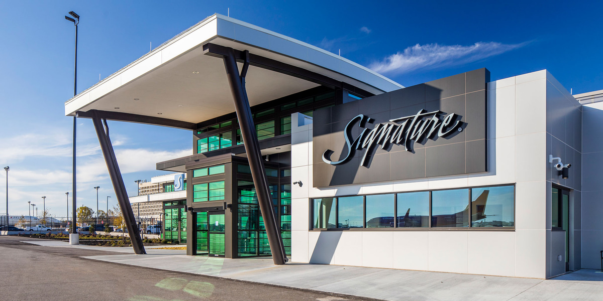 Signature Flight Support Publishes FBO Fees on AOPA Website | Aviation ...