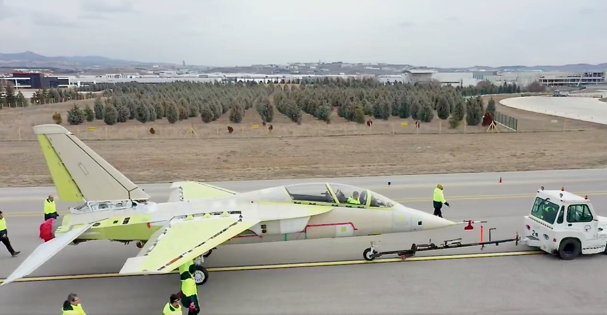 Turkey’s Hürjet Trainer Powers up for First Flight | Aviation International News