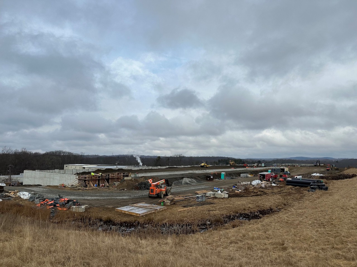Clay Lacy On Pace for 2024 Hangar Opening at Waterbury-Oxford Airport ...