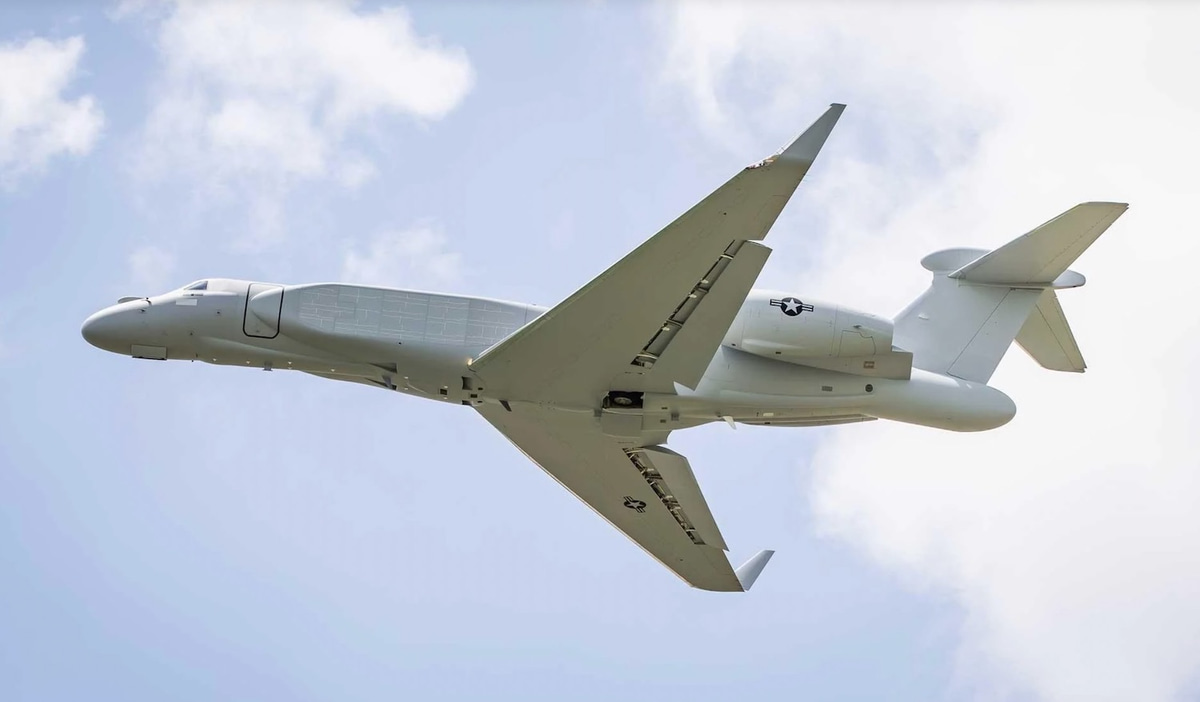 First Flight for Mission-equipped Compass Call Gulfstream | Aviation ...