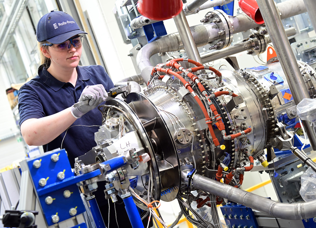 Rolls-Royce Plans To Test New Small Turbine Engine | Aviation ...