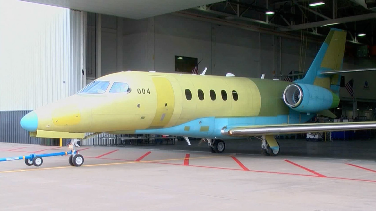 Textron Rolls Out First Production Cessna Citation Latitude Jet ...