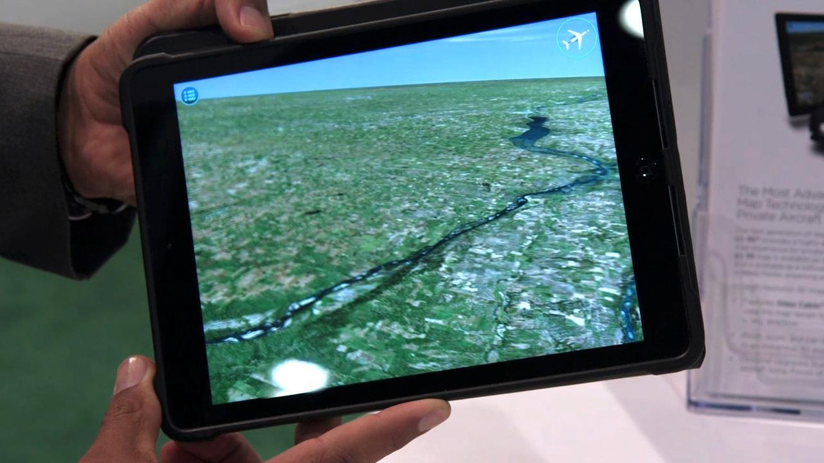 See “Through” Your Airplane at 30,000 Feet With This Interactive Moving ...