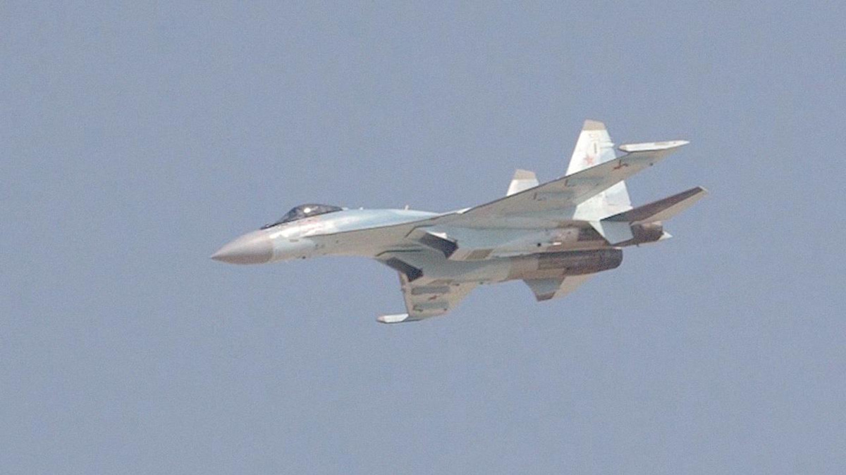 Russia’s Sukhoi Su-35 Flying Display at Dubai Airshow 2017 | Aviation ...