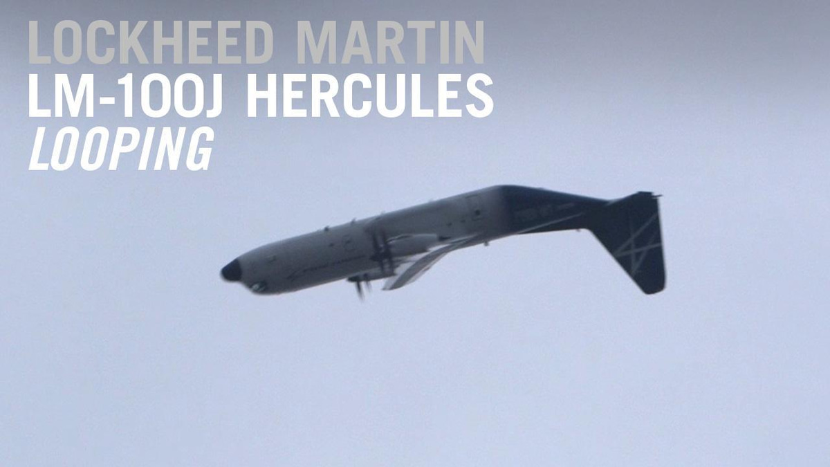 Lockheed Martin LM-100J Does a Loop in its Flying Display at ...