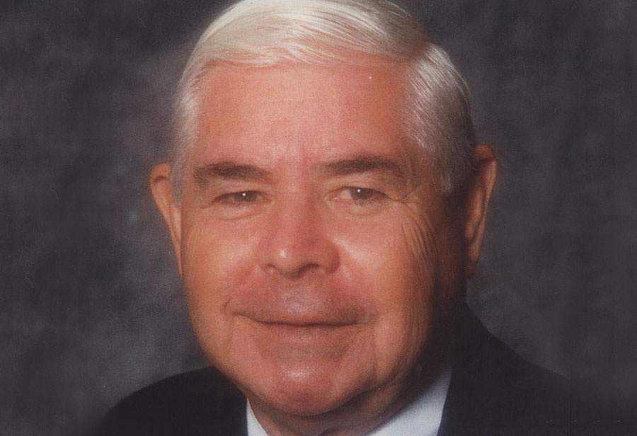 Bob Breiling Honored With Doswell Award | Aviation International News