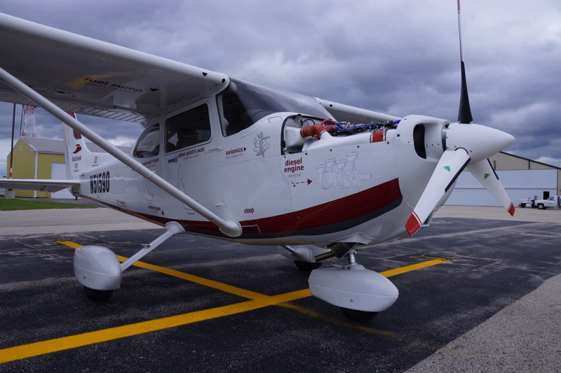 Redbird Shows Off Diesel-powered ‘RedHawk’ | Aviation International News