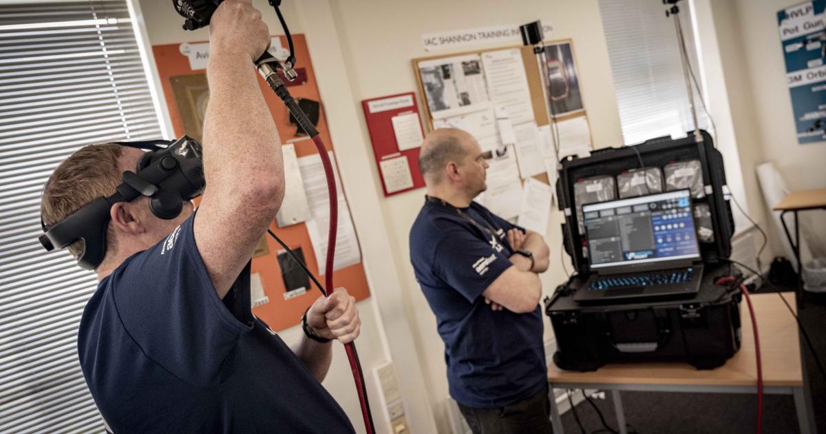 First Customer Selects AkzoNobel Virtual Reality Aircraft Painting ...