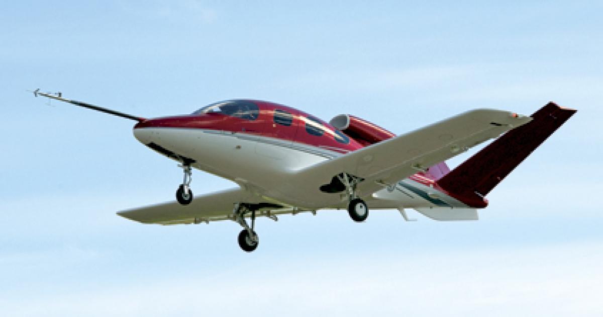 Cirrus Flies its Single-engine jet | Aviation International News