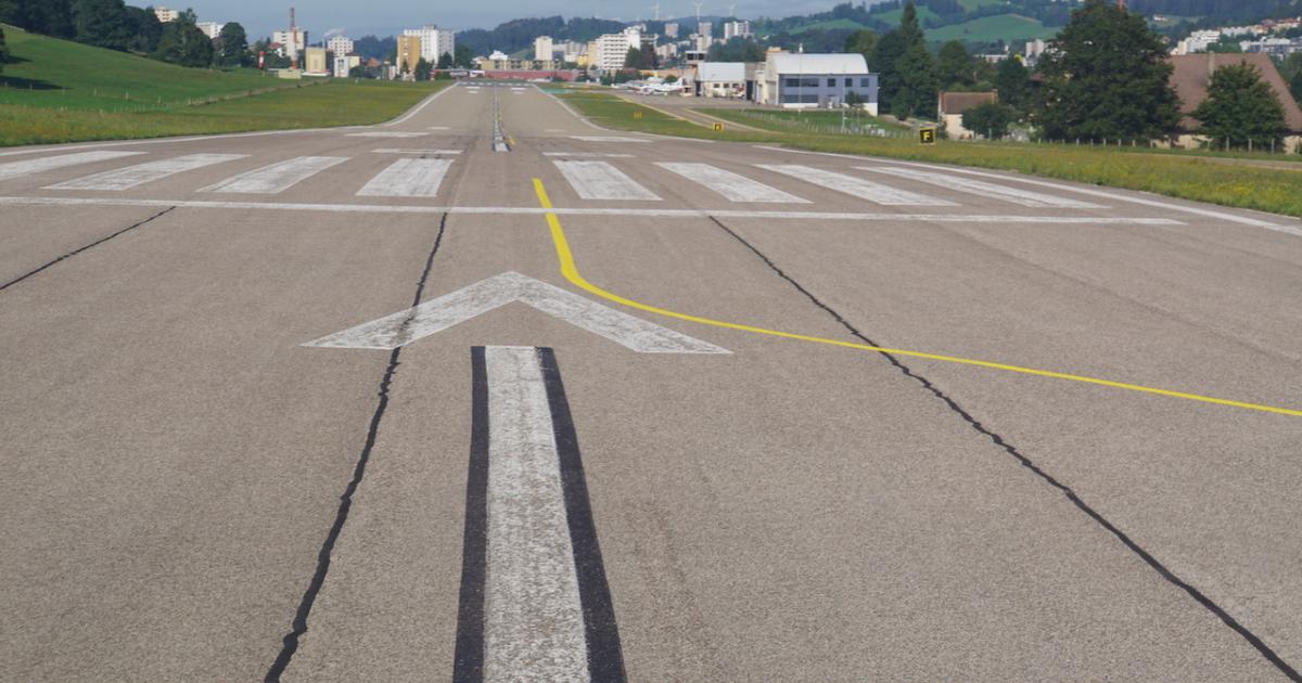 Short-field Landings in the Falcon 8X | Aviation International News